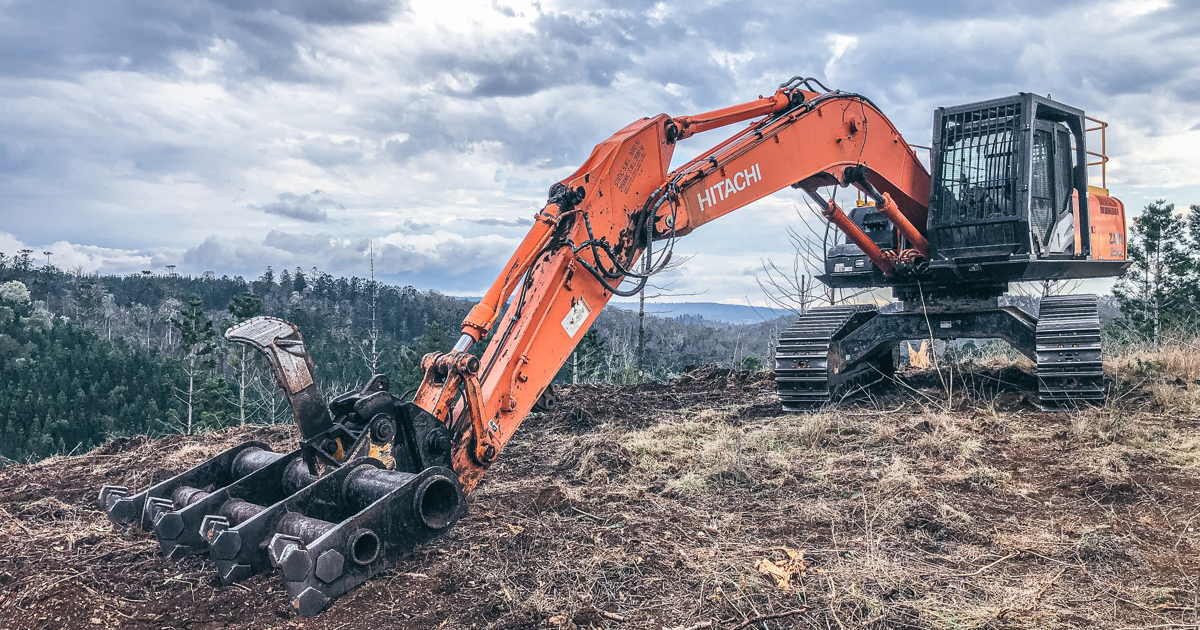 Barcoo Plant Hire celebrate 30 years in business | HQPlantations